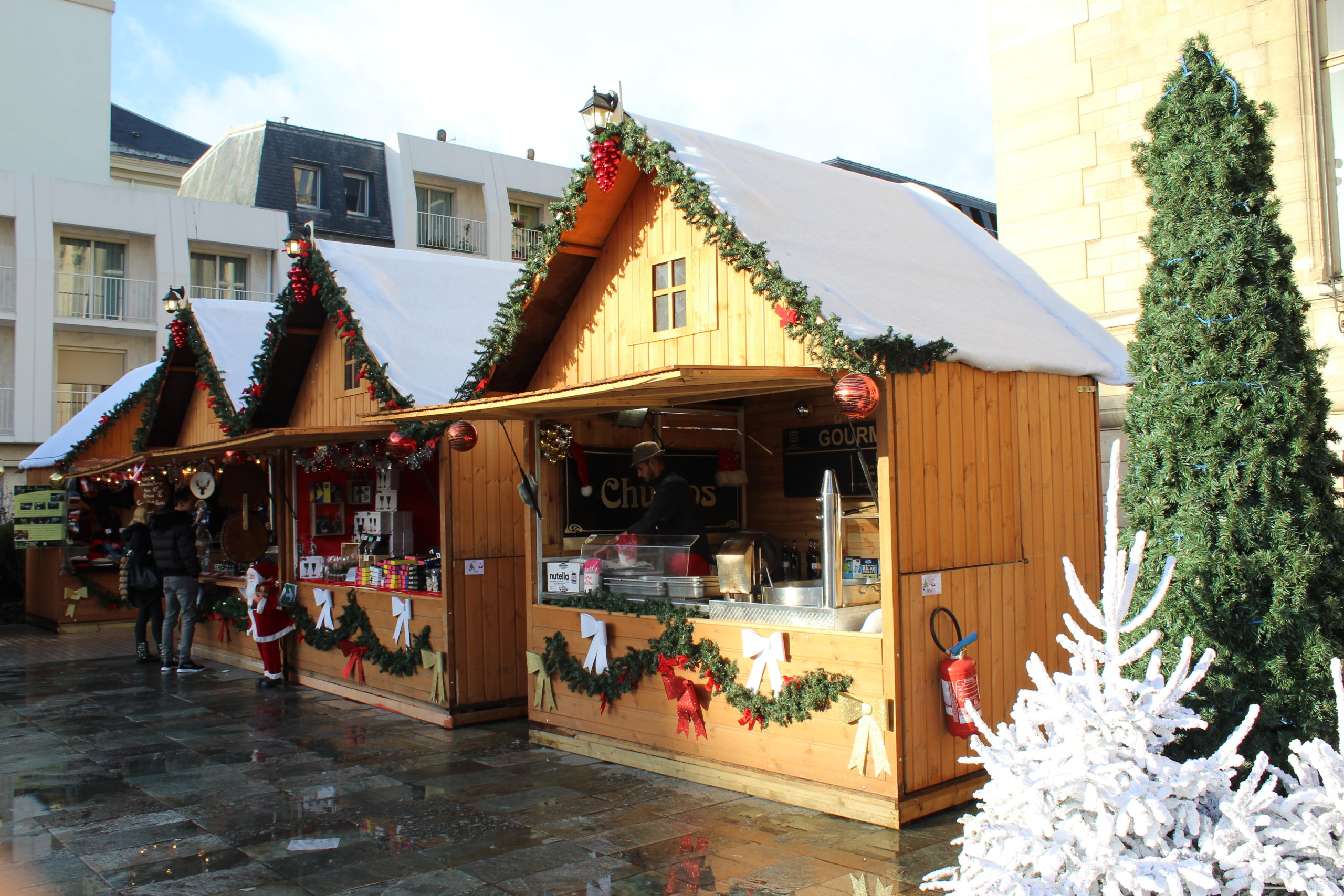 4 Reasons to Spend Christmas in France - My Life Living Abroad